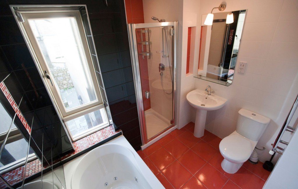 The Russian Bathroom | Phoenix Plumbing and Heating